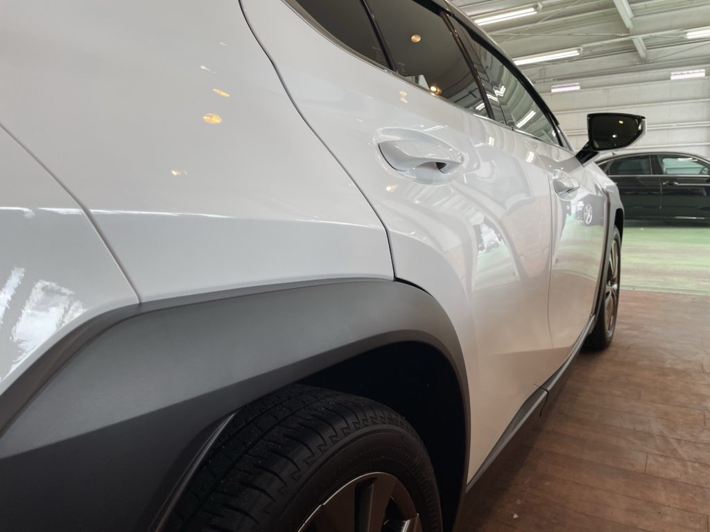 【松山店】レクサス UX S-coatI+ フッ素ガラスコーティング｜愛媛の洗車・コーティングプロショップ｜車楽